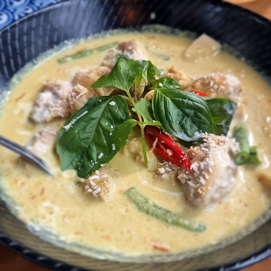 Green Chicken Curry, BangPop, South Wharf, Victoria 3006 - KRAVEiN