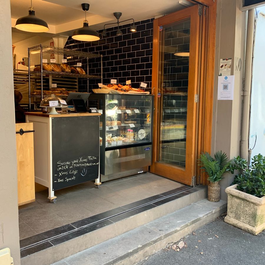 Tonton Bread, Surry Hills, New South Wales 2010 - KRAVEiN