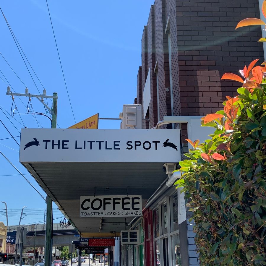 The Little Spot, Murrumbeena, Victoria 3163 - KRAVEiN